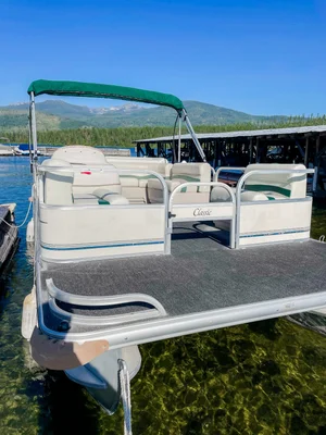 Pontoon Boat — The Narrow's Marina & Resort