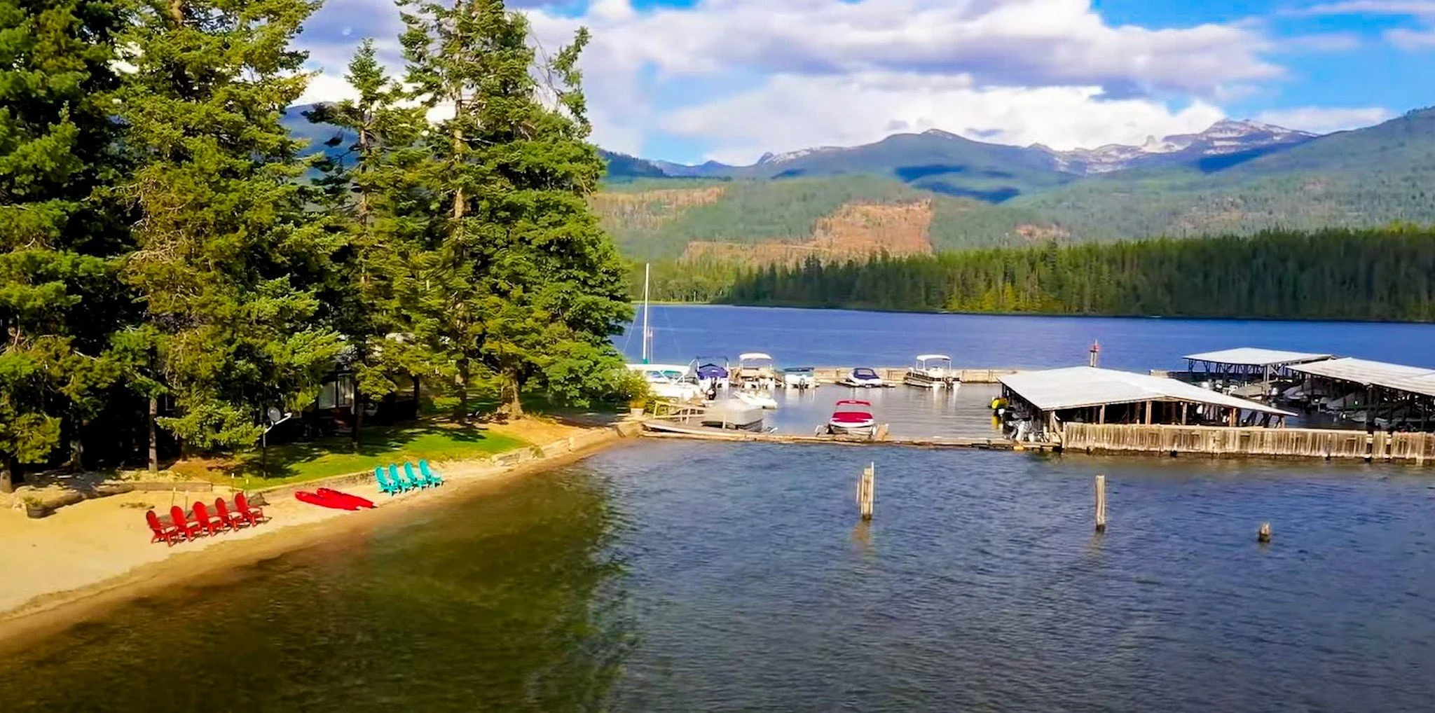 The Narrow's Marina & Resort