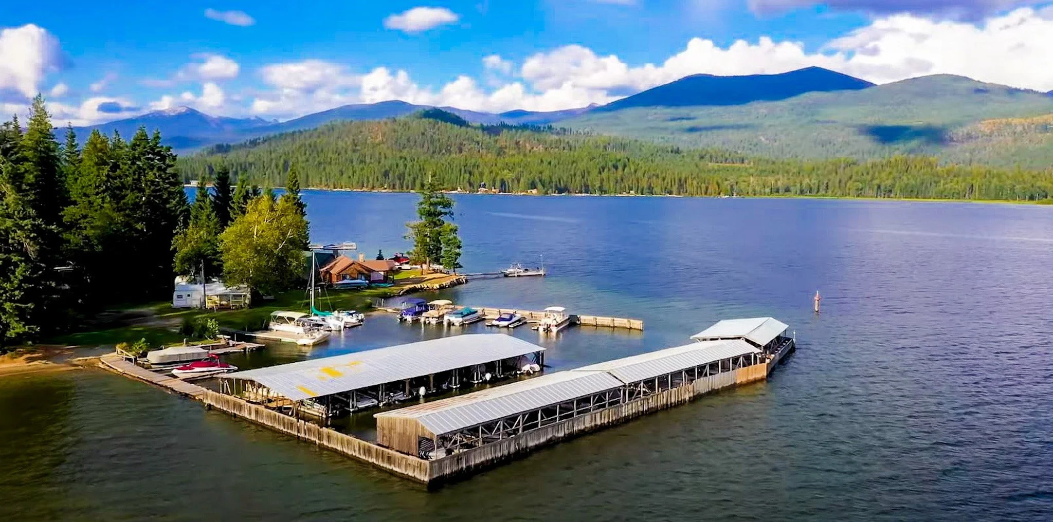 The Narrow's Marina & Resort