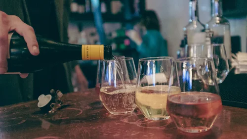 Lynette | Enjoy Fresh Flavors – Reserve Today