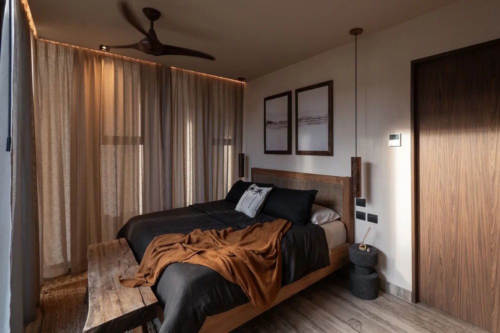 1 BEDROOMS — BESPOKE