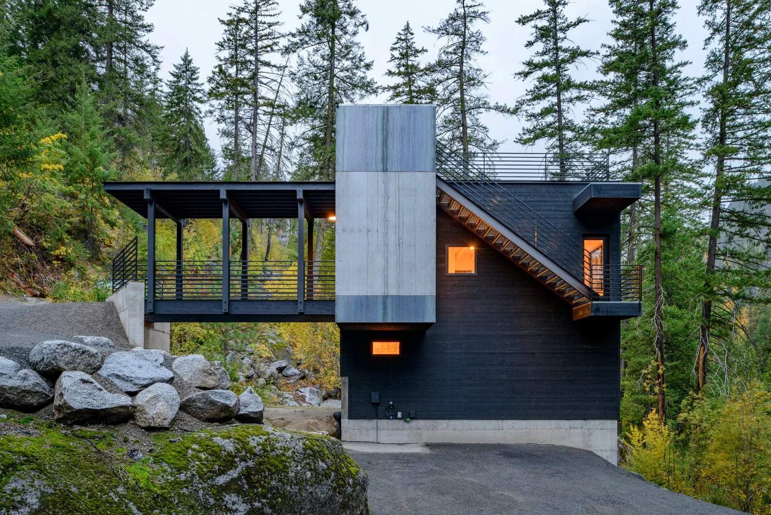 Icicle House 03 — Syndicate Smith