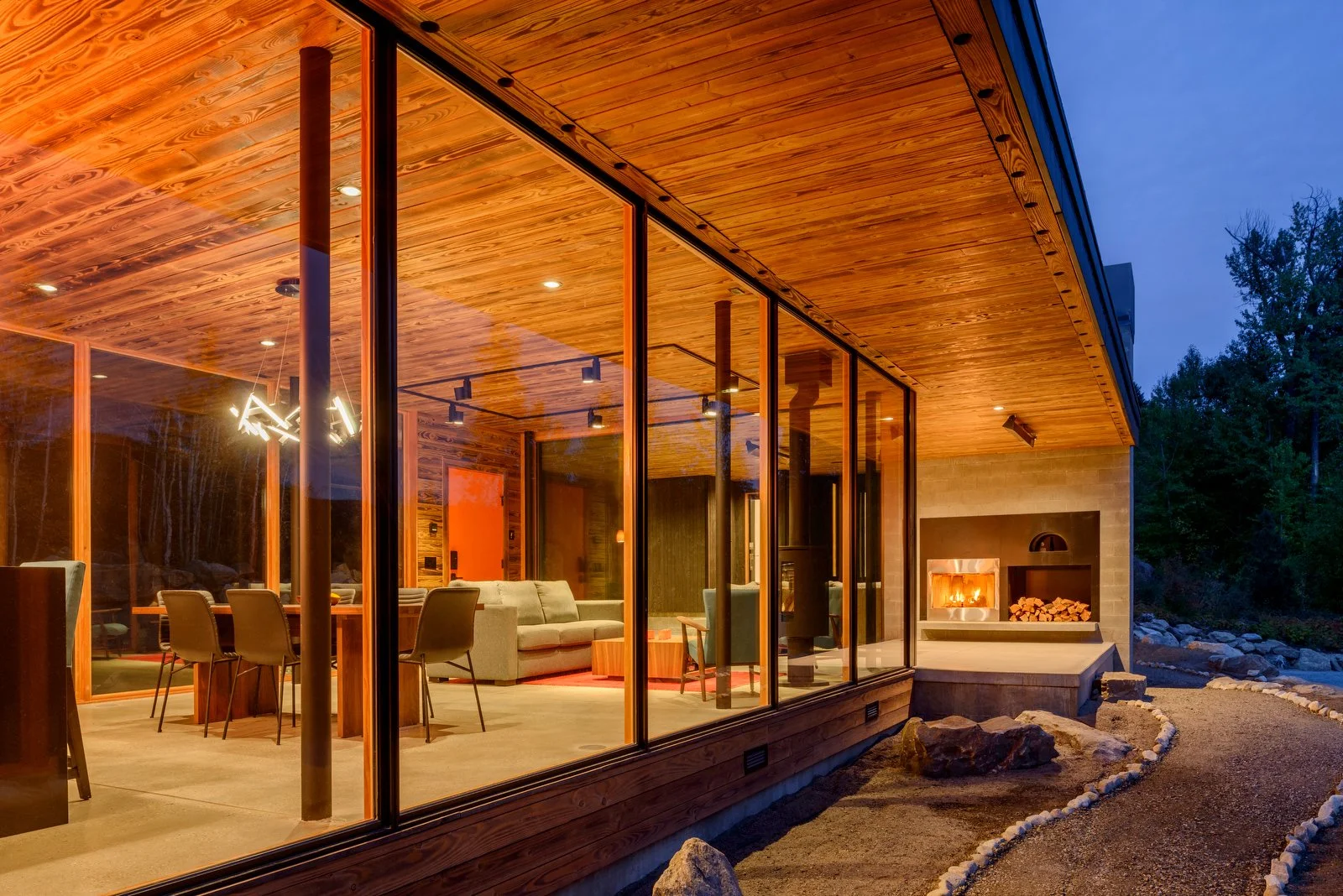 Split Cabin — Syndicate Smith