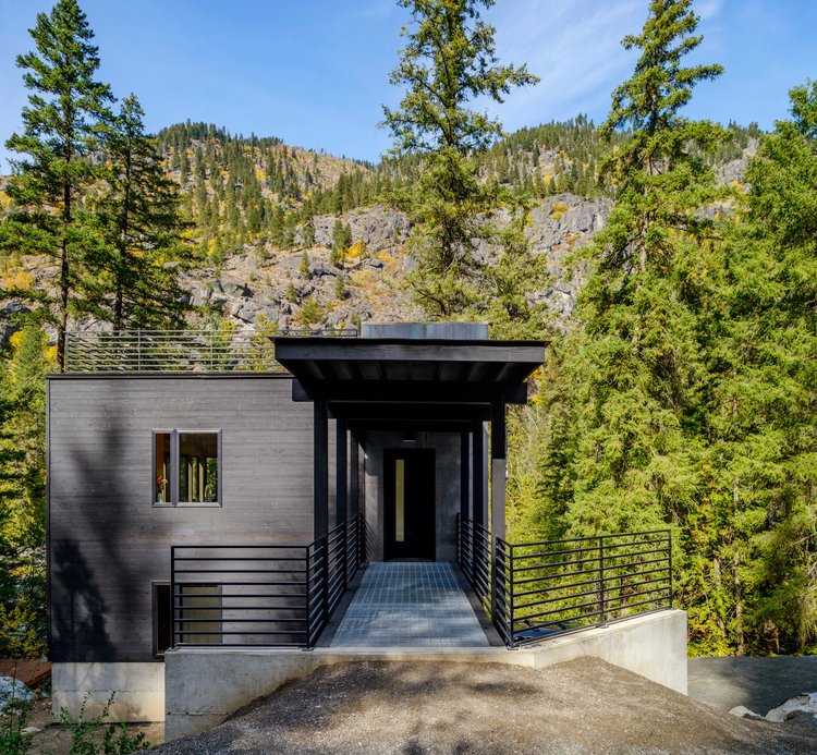 Icicle House 03 — Syndicate Smith