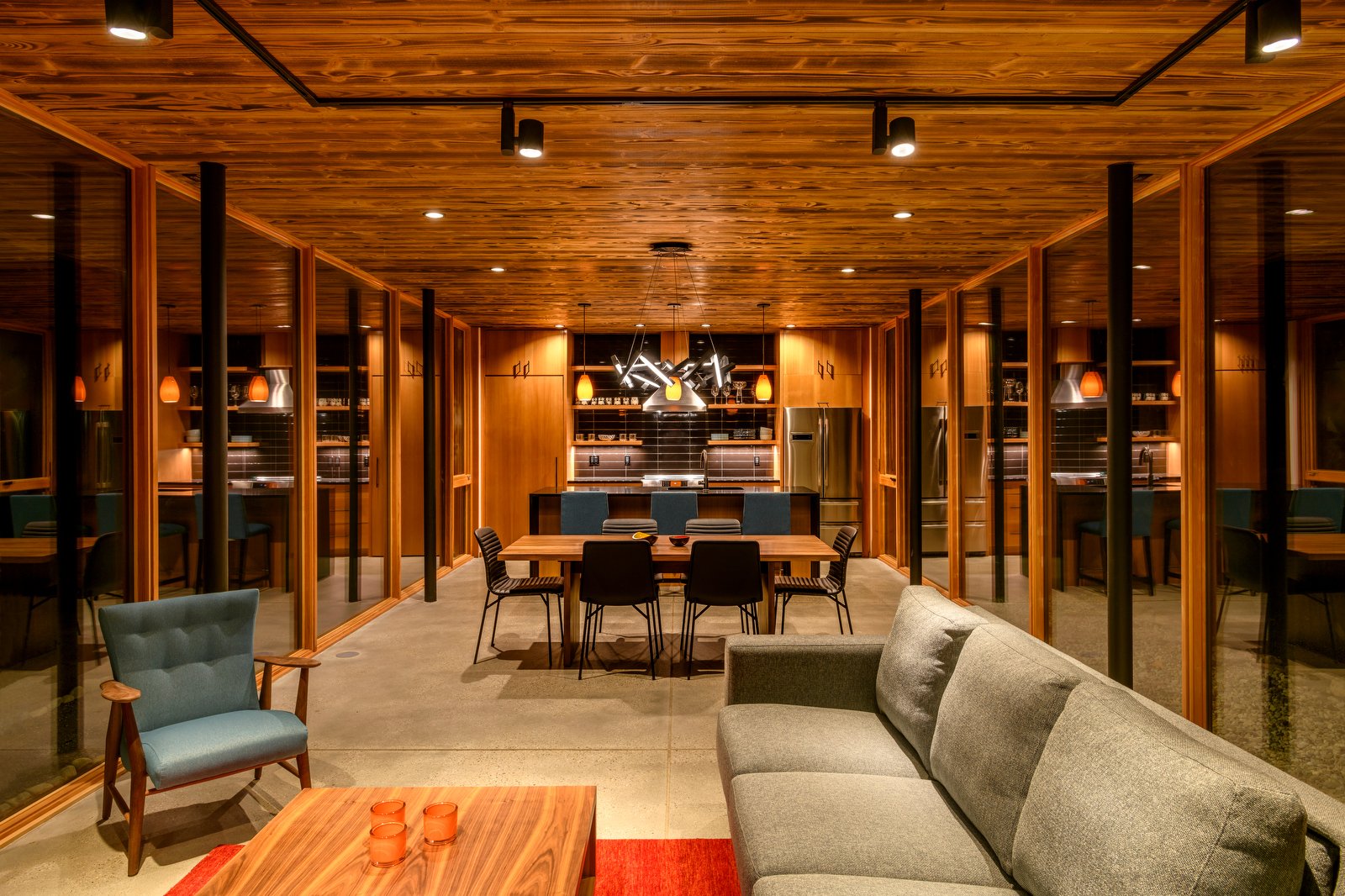 Split Cabin — Syndicate Smith