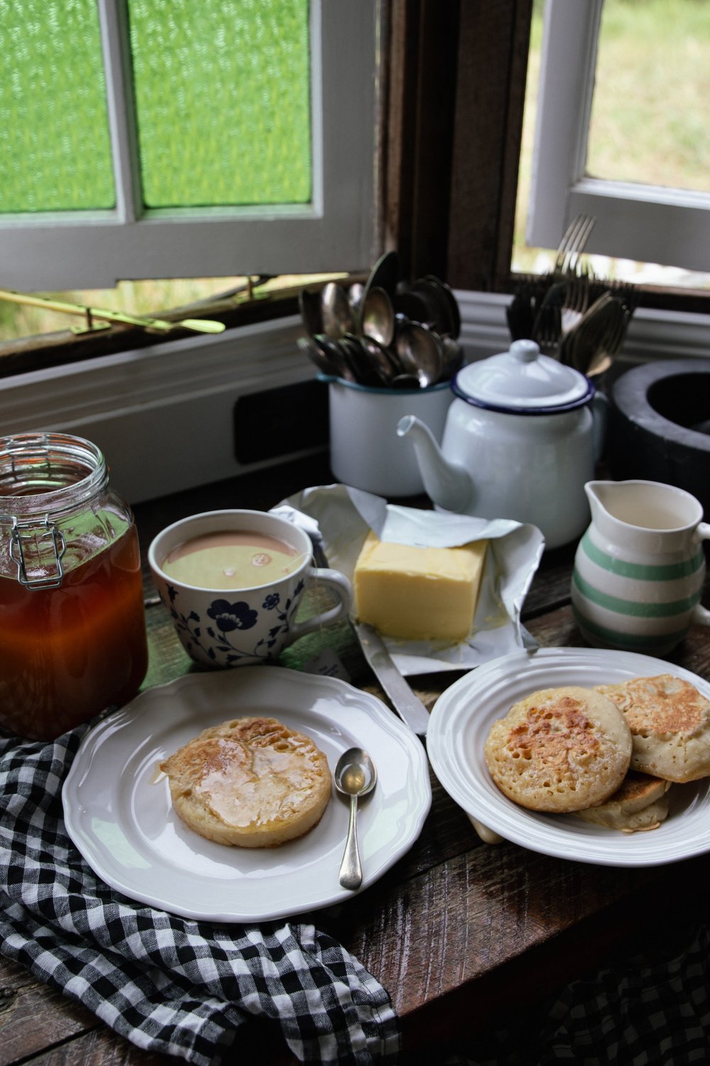 CRUMPETS AT HOME, FROM SCRATCH — Palmer&Gunn