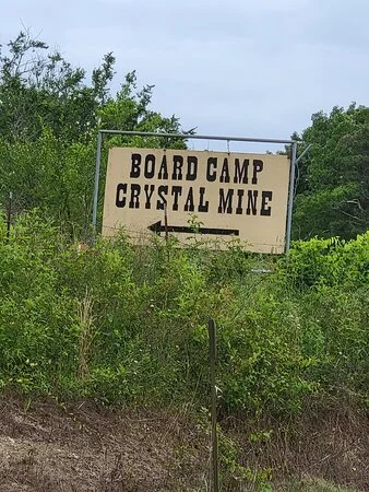 Crystal mines in Arkansas. A comprehensive list and guide of all mines ...