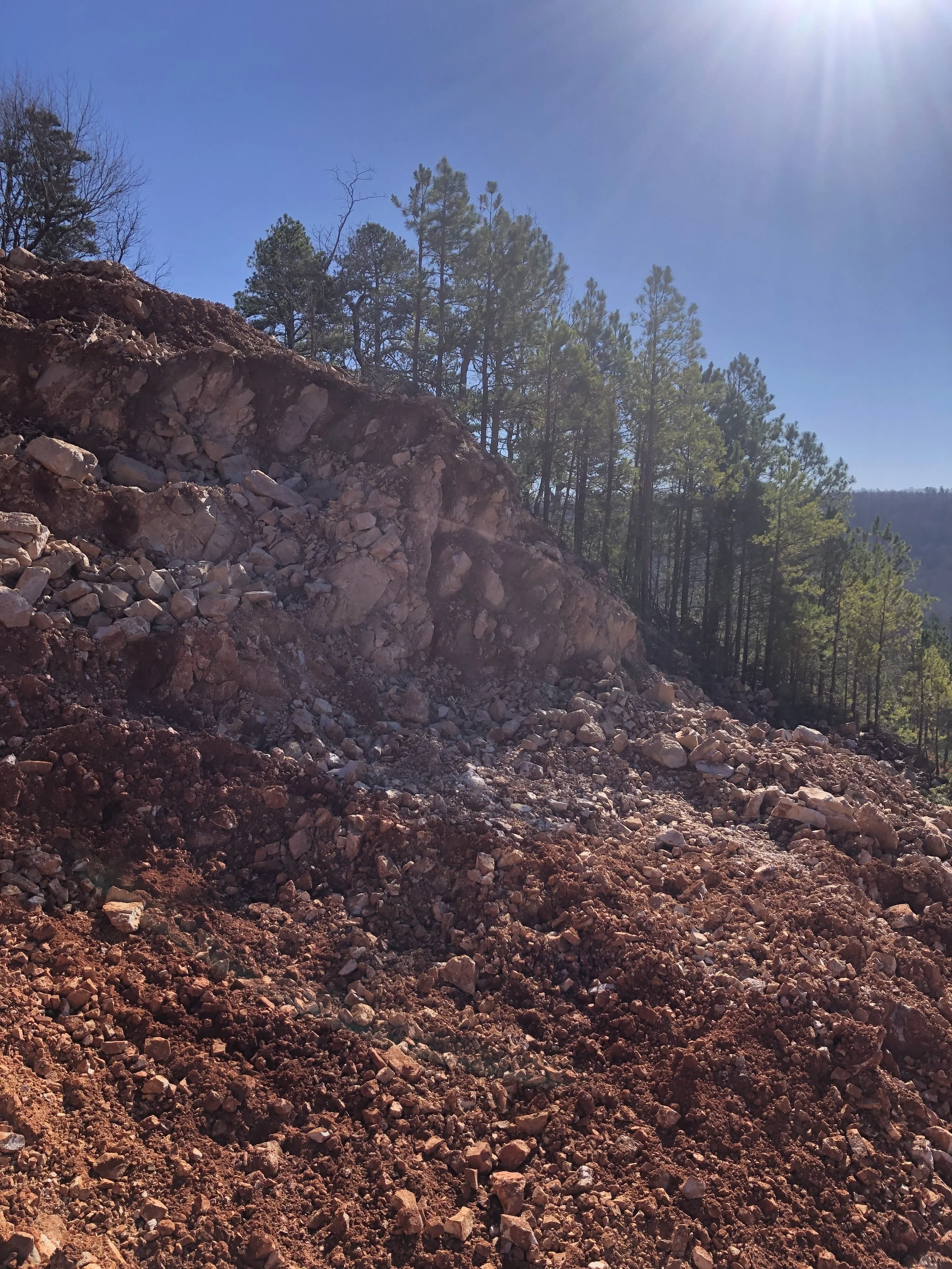 Crystal mines in Arkansas. A comprehensive list and guide of all mines ...