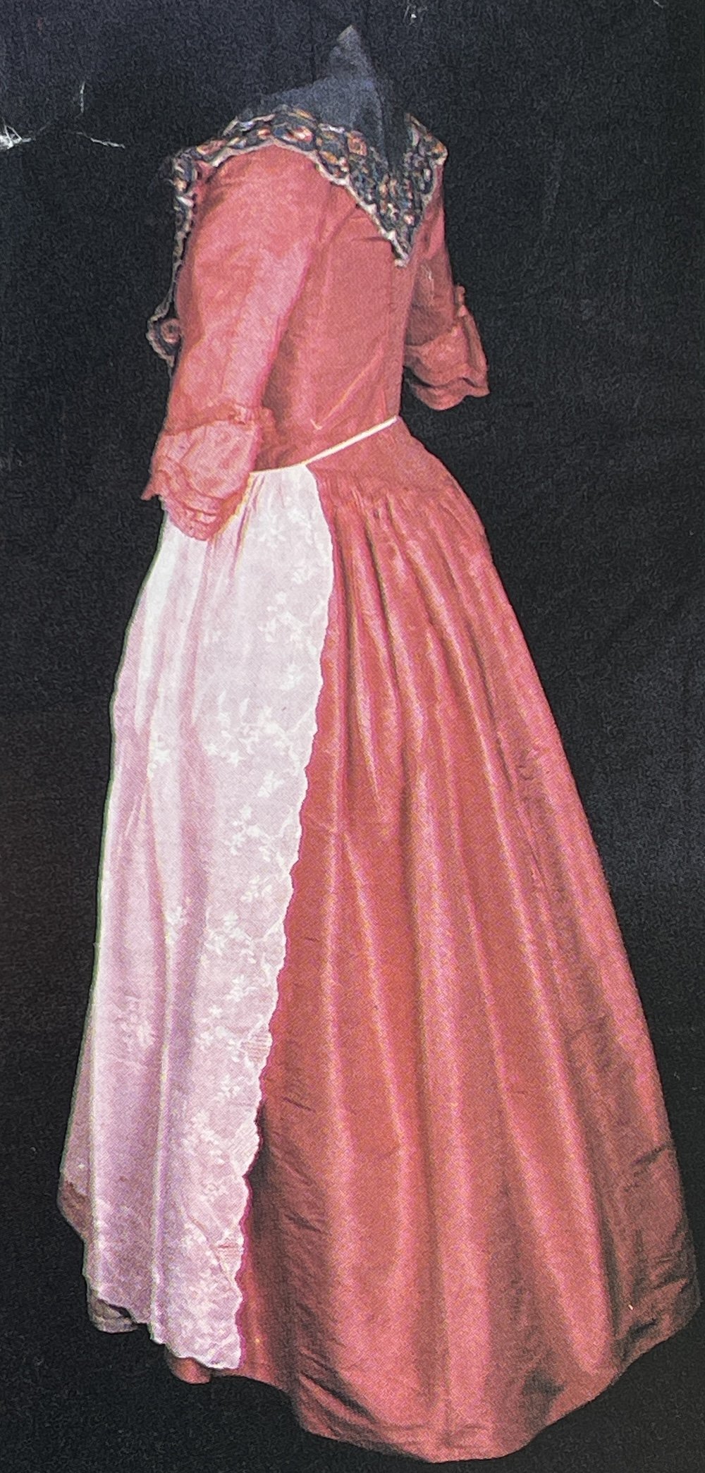 Costumes & Uniforms — Replicawarehouse