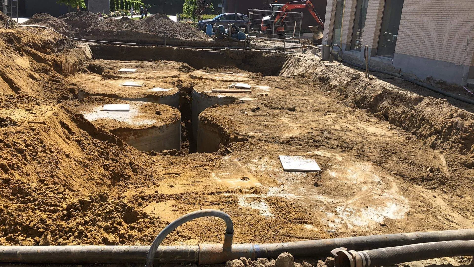 Infiltratie Kratten / Regenwaterput Installaties / Waterzuiveringen ...