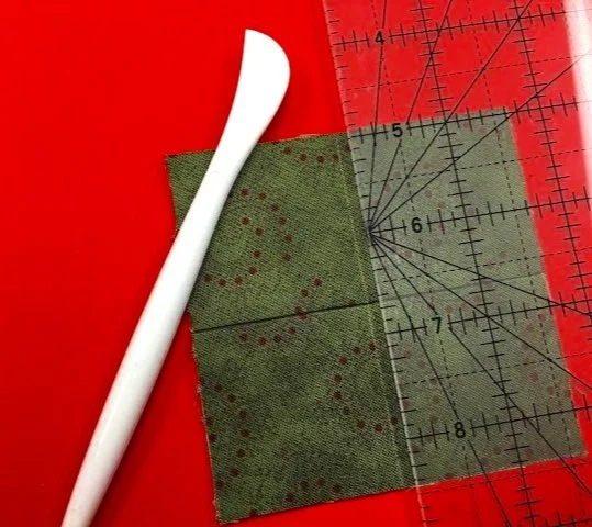 Folded Fabric Star Ornament — Butterfly Threads Quilting 3585
