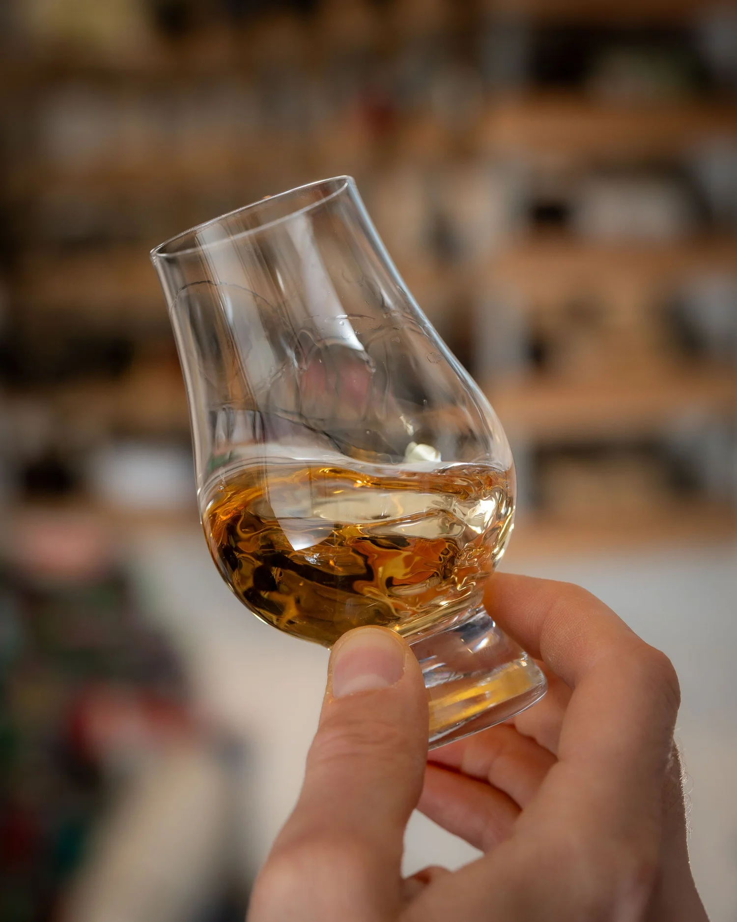 Whisky Tasting Explained: a journey through aroma, palate and finish ...