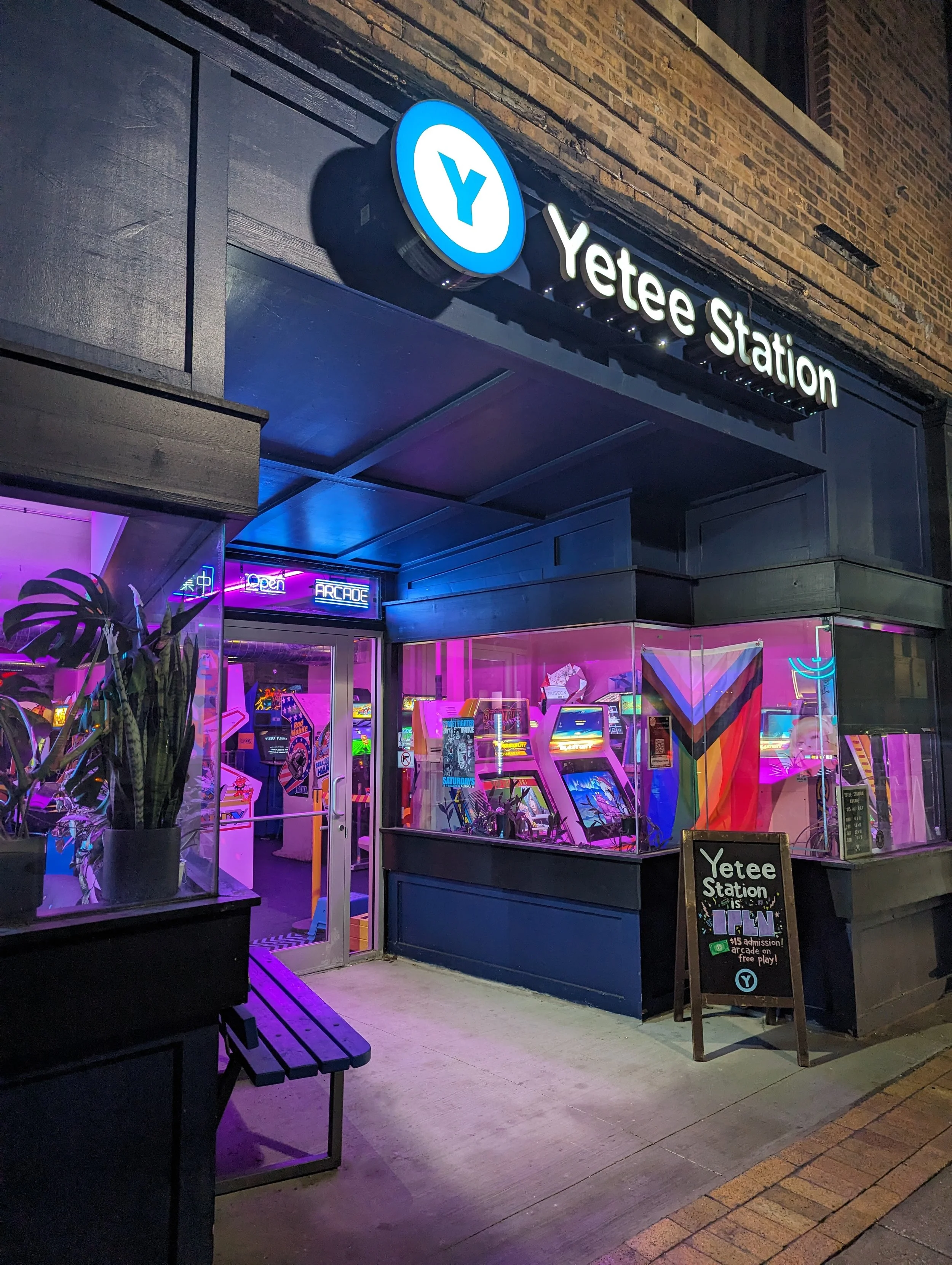 Yetee Station Arcade