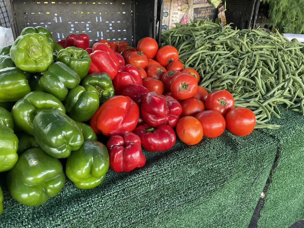 FEED LOS ANGELES. SUPPORT FARMERS.
