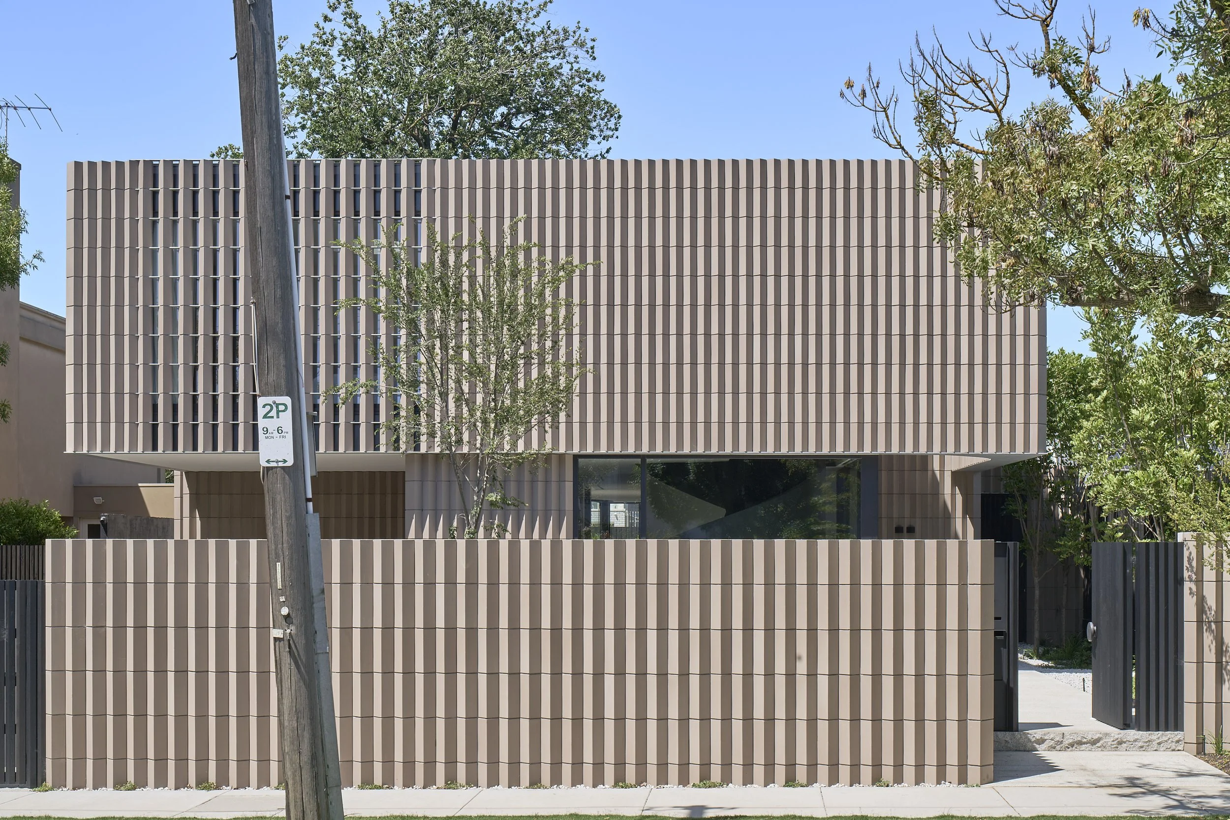 PEAK HOUSE — LOHAS