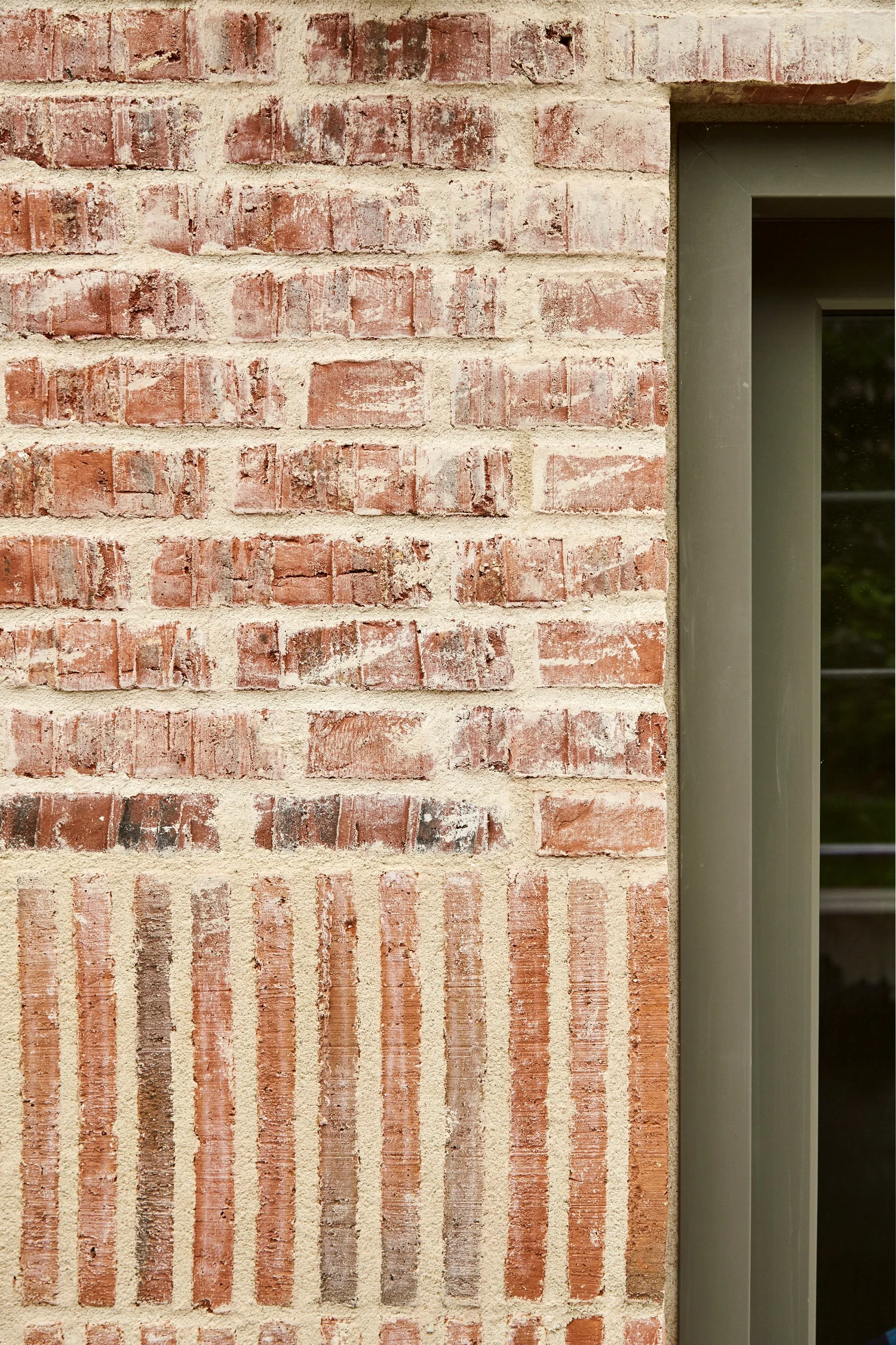 SMOKED BRICK RANGE — LOHAS