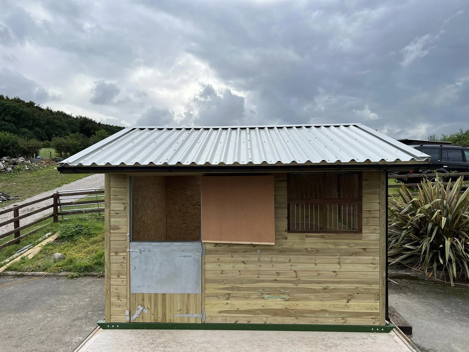 Stables on Skids | County Equestrian Buildings | Staffordshire & Shropshire