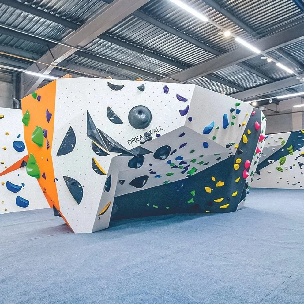 BIG ROCK HUB, Milton Keynes, UK — DREAMWALL