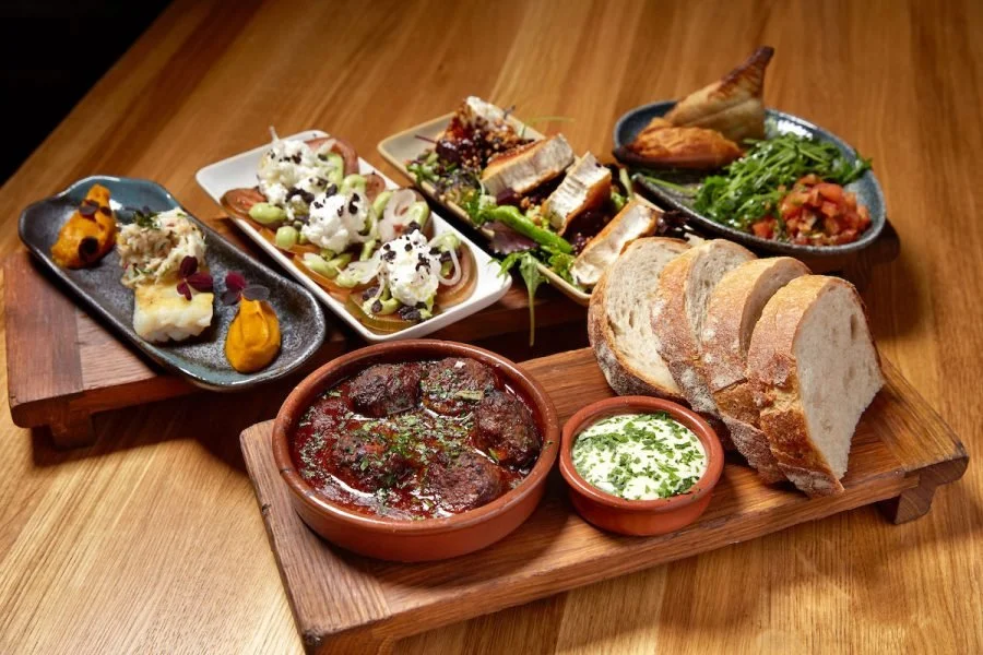 Delicatessen Tapasbar i Pedersgata – Tapas og vin i Stavanger sentrum ...
