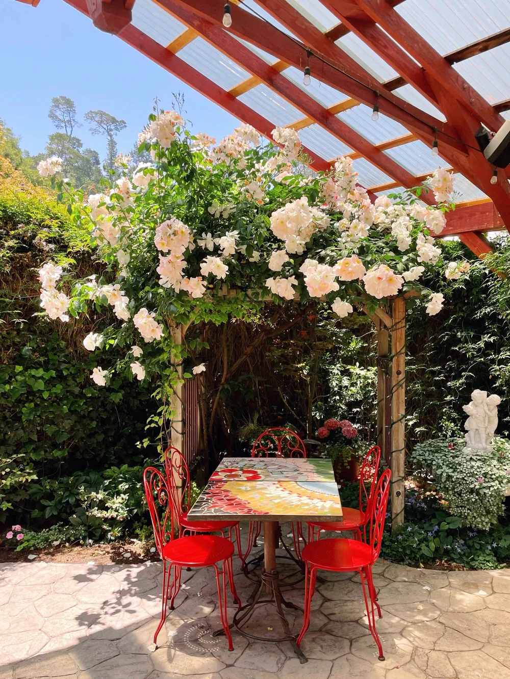 Reservations — Robin's Restaurant