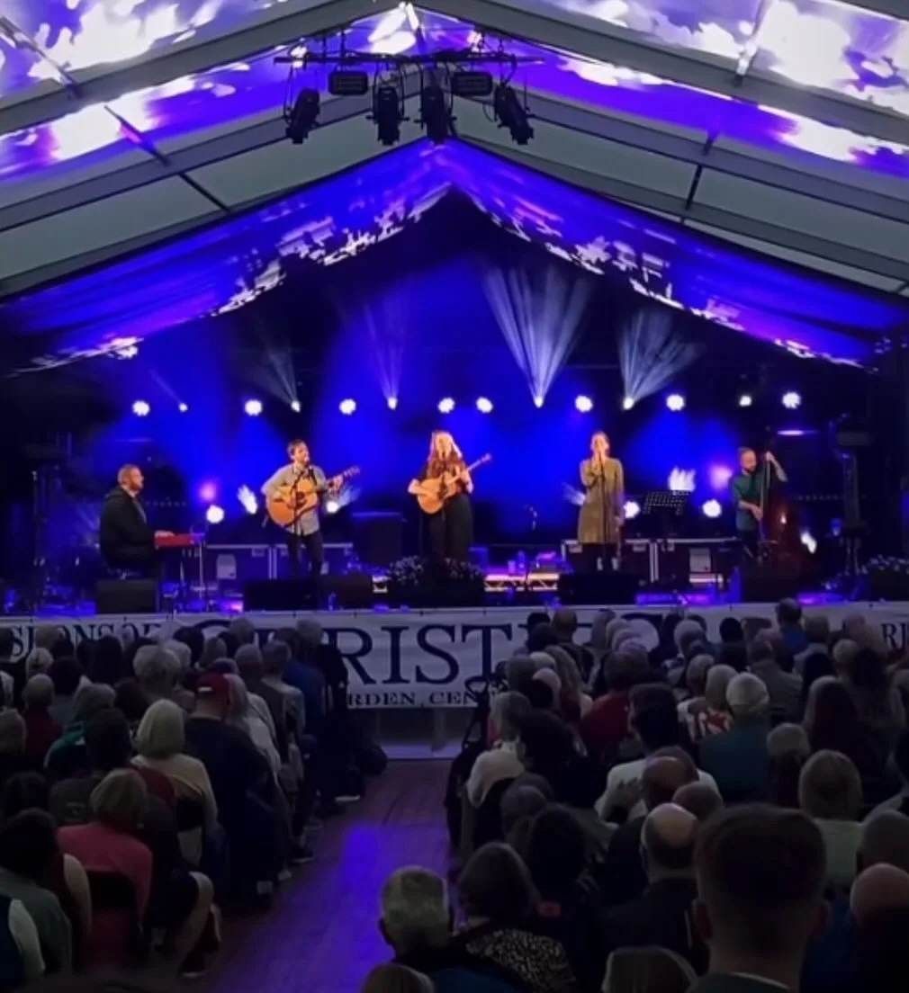 Hannah Rarity // Official Website