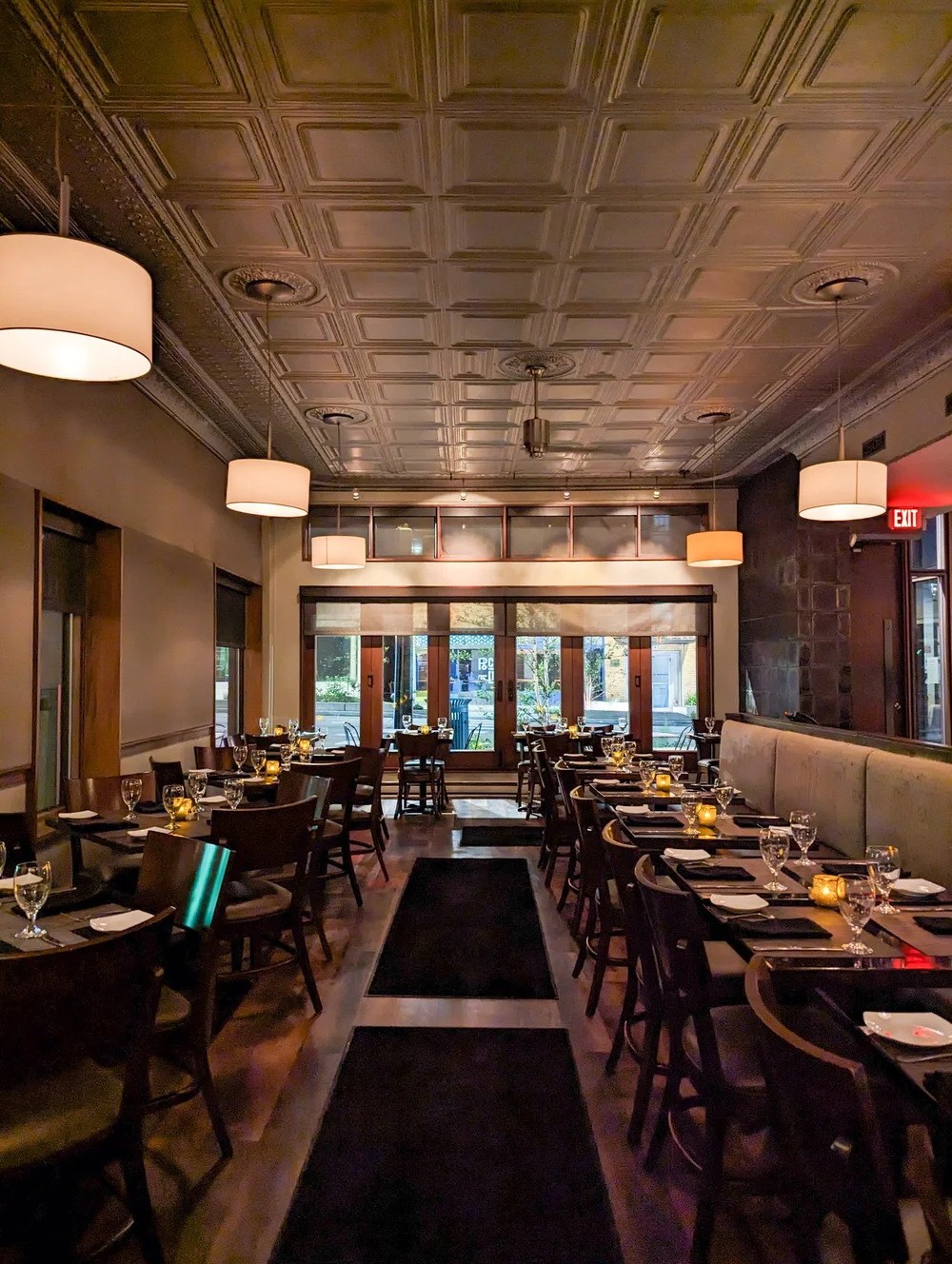 Bistro 19