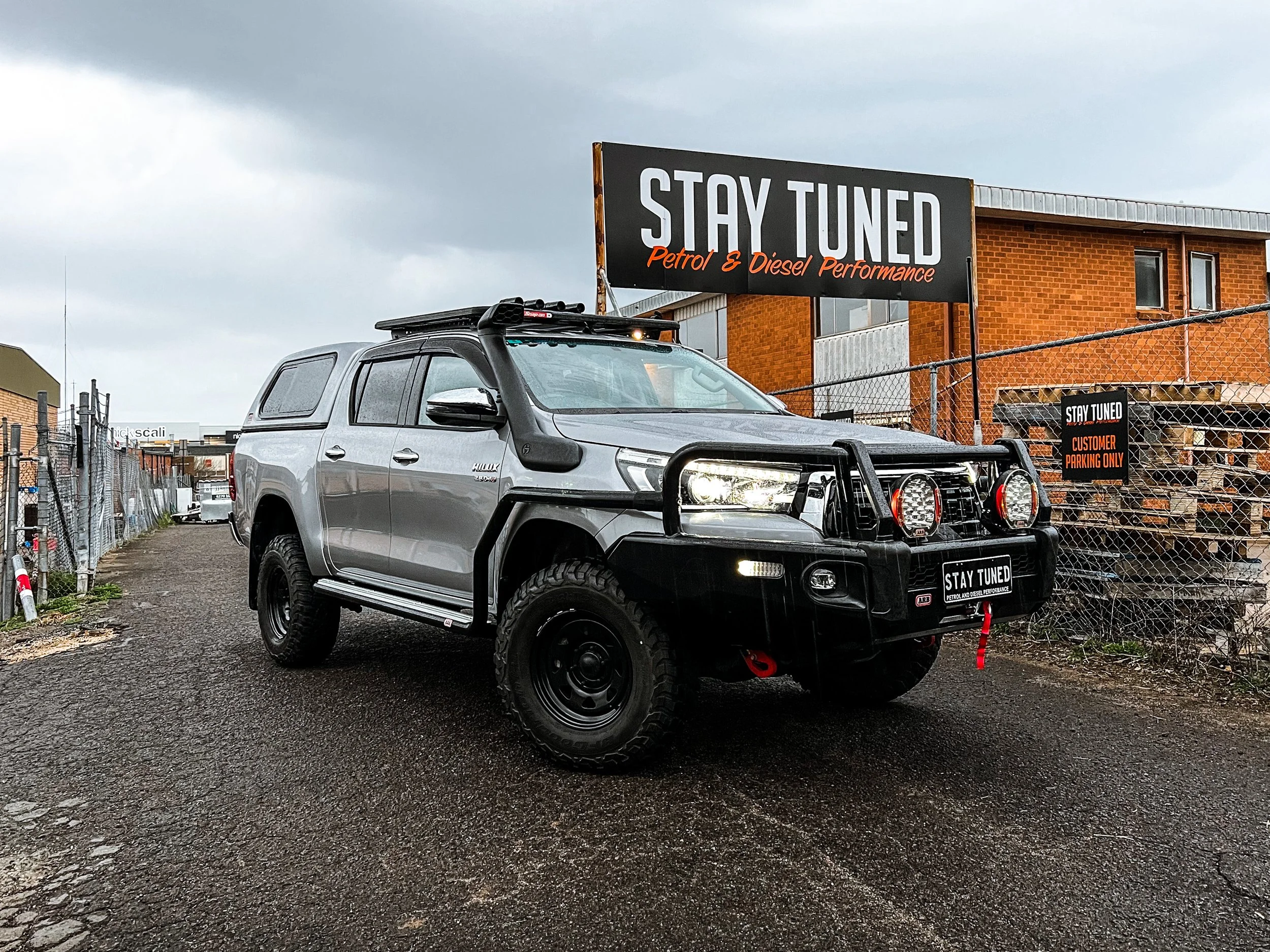 HiluxN80 — Stay Tuned