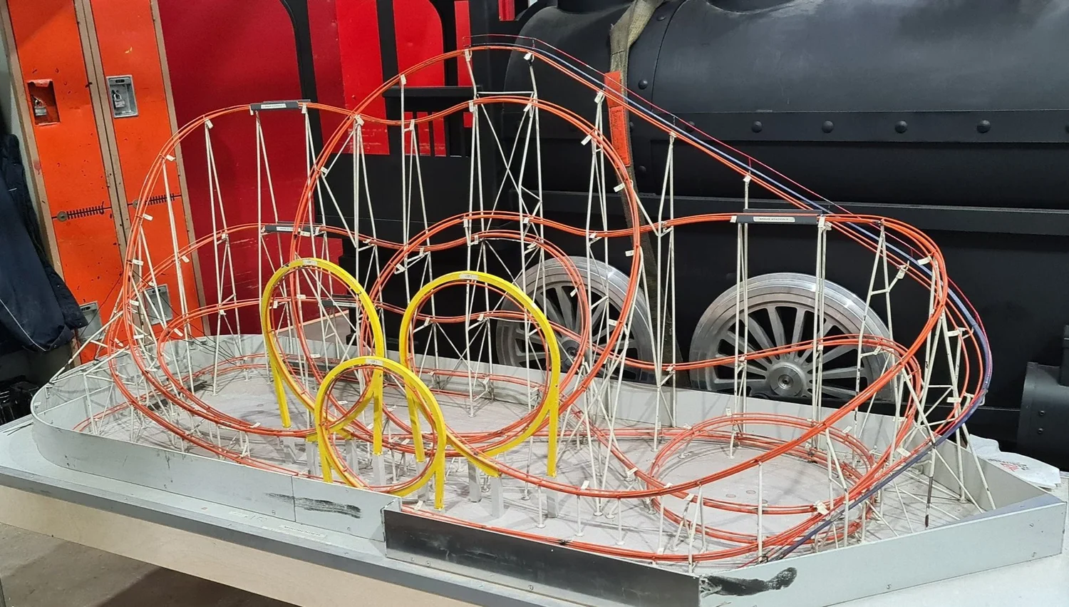 Mindbending Schwarzkopf Model Arrives at National Roller Coaster Museum ...