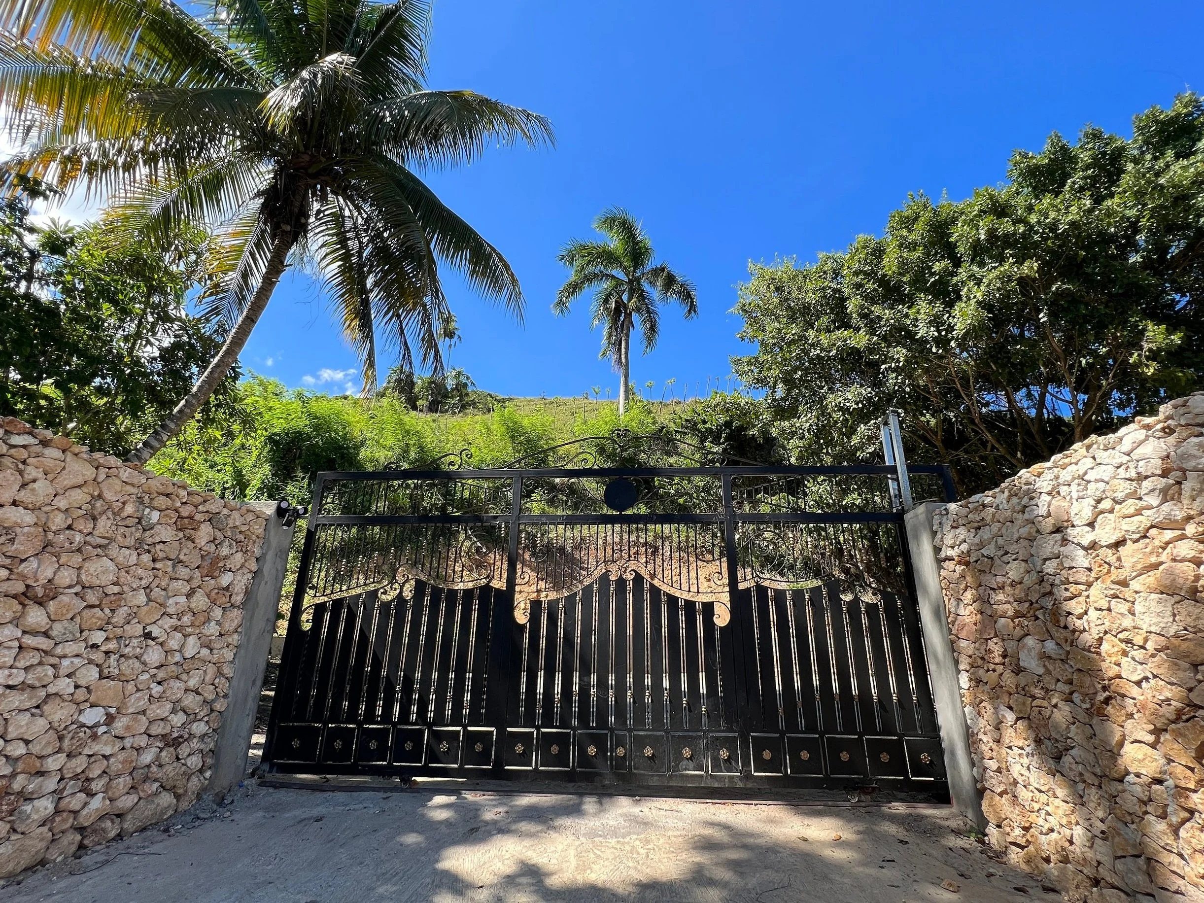 Hotel Features — Casablanca Cabrera Hotel