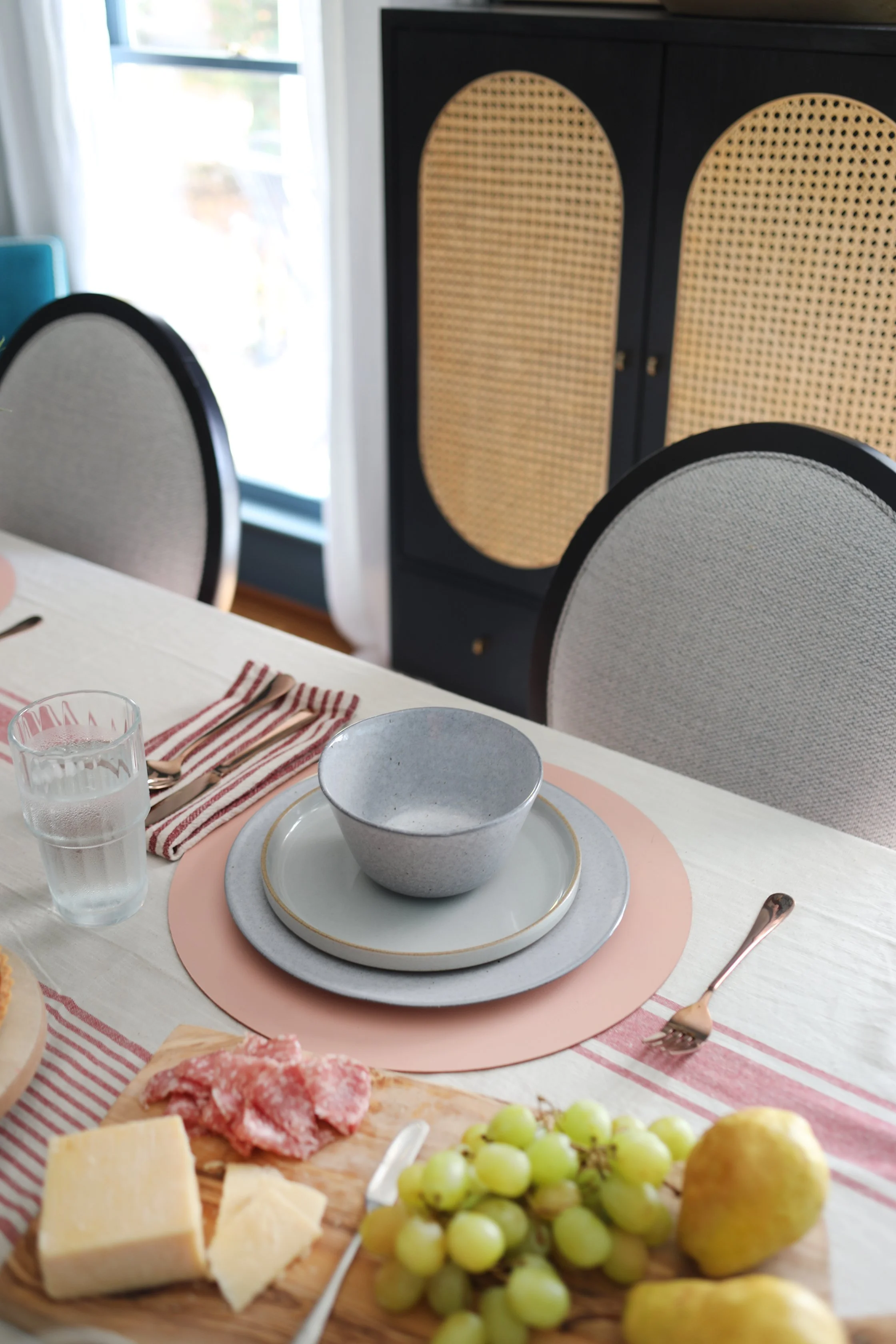 5 Tips To Create A Warm + Inviting Dining Table — Sunny Circle Studio