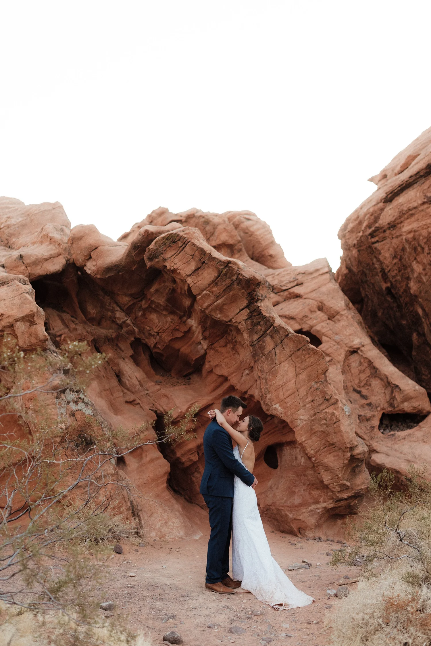 How to include family & friends in your elopement — Zandra Barriga Photo
