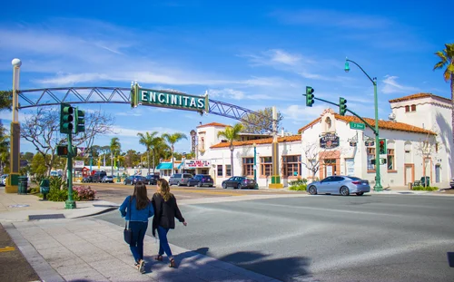 #1 Guide to Encinitas Beaches, Restaurants, Events & More | E101
