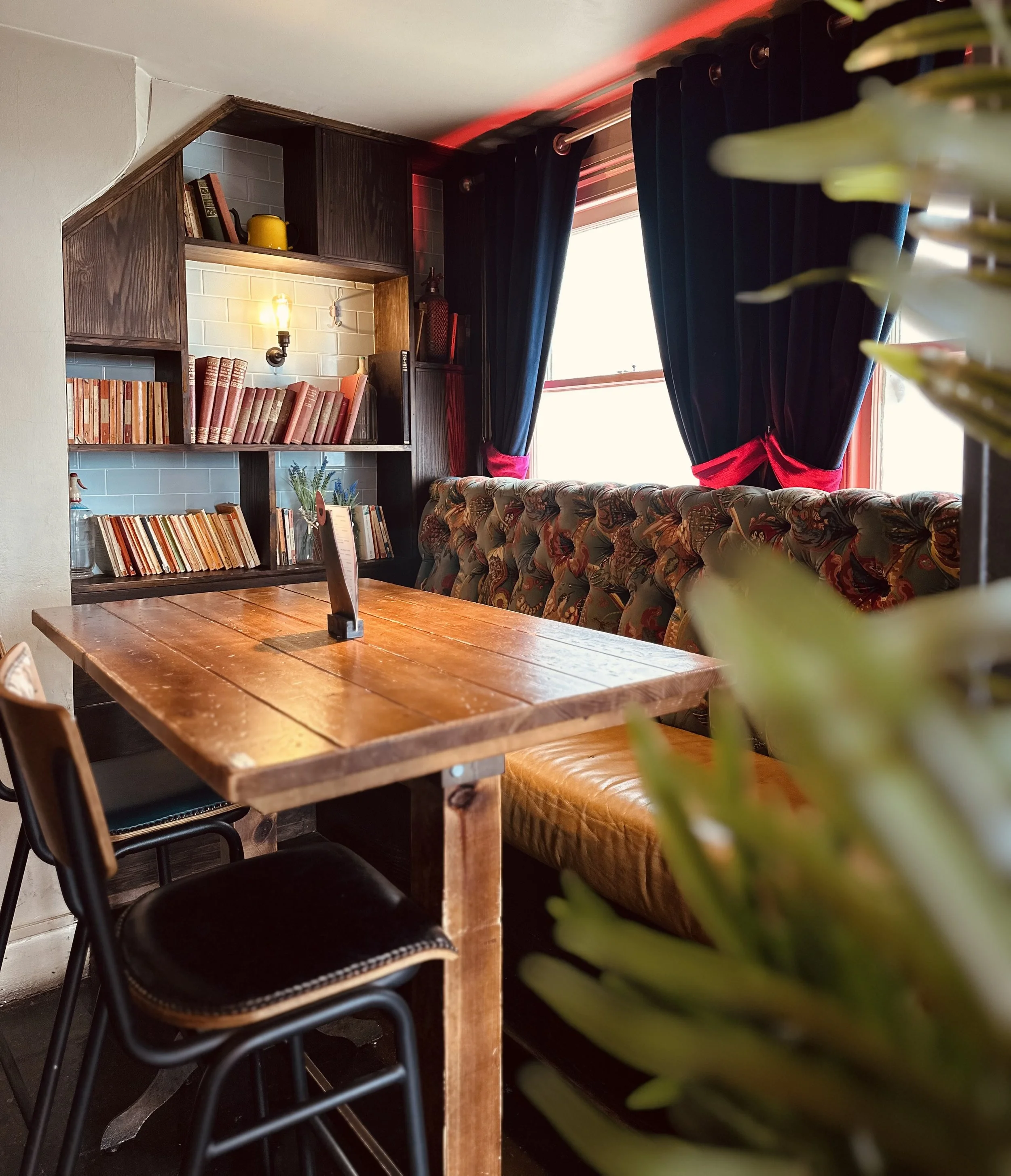 The Manor House Pub & Nightclub in Tunbridge Wells