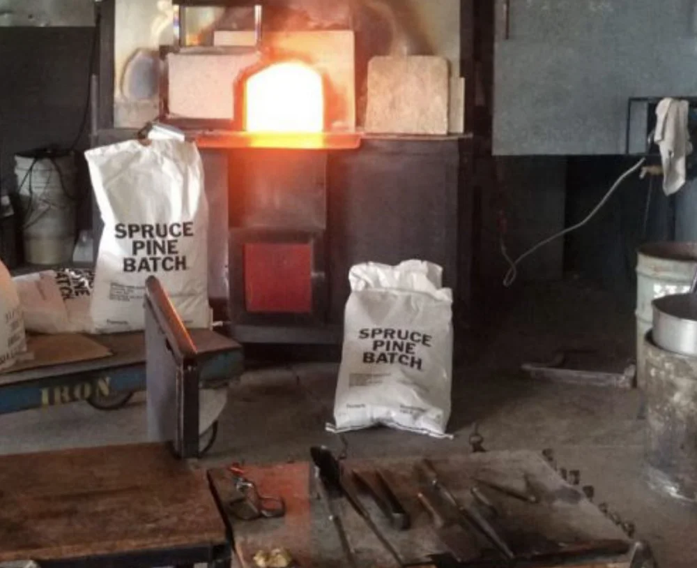 Why Modern Science Needs Glassblowers: How to Make Glass, Color ...