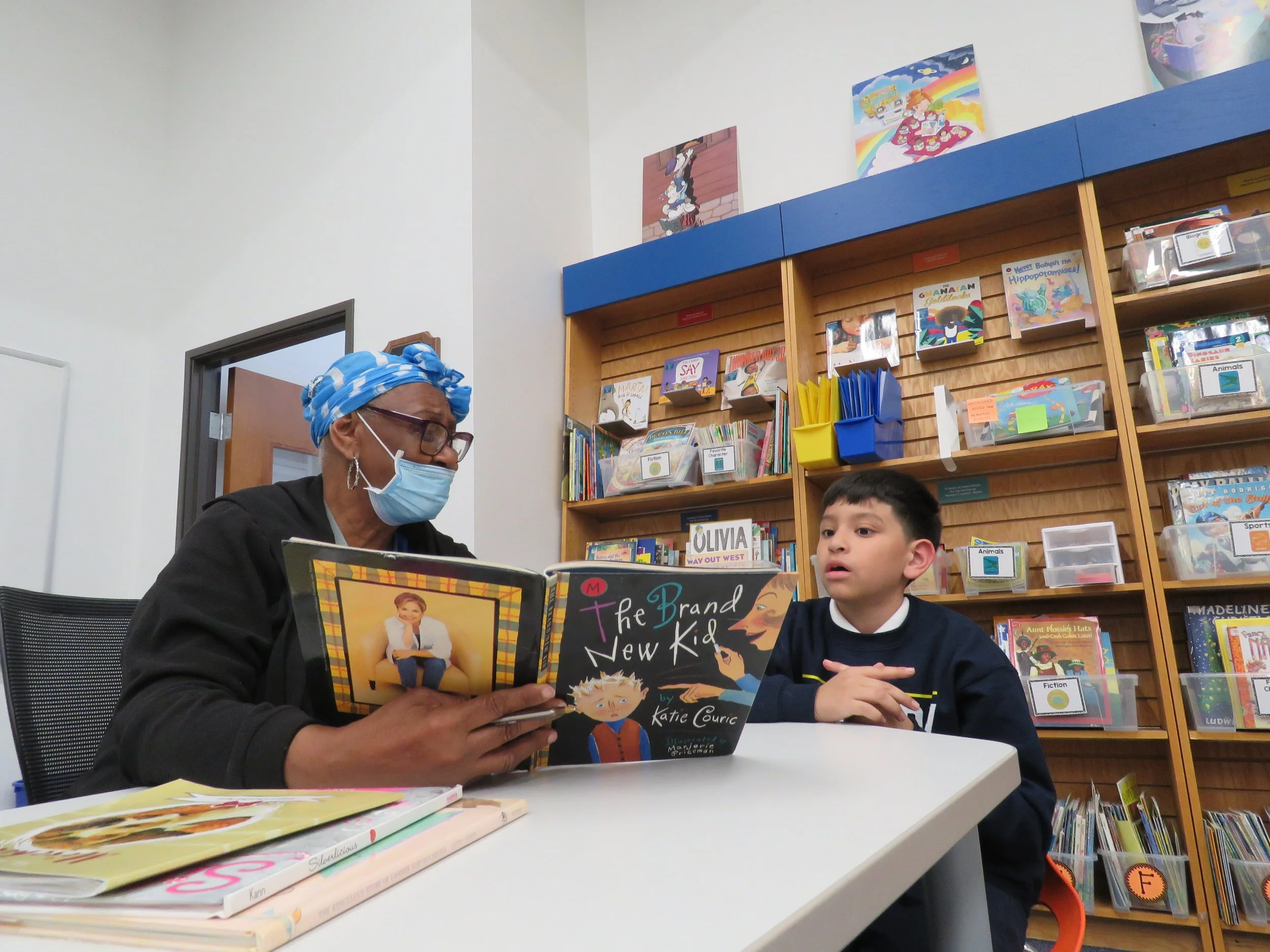 Volunteer — Readers 2 Leaders