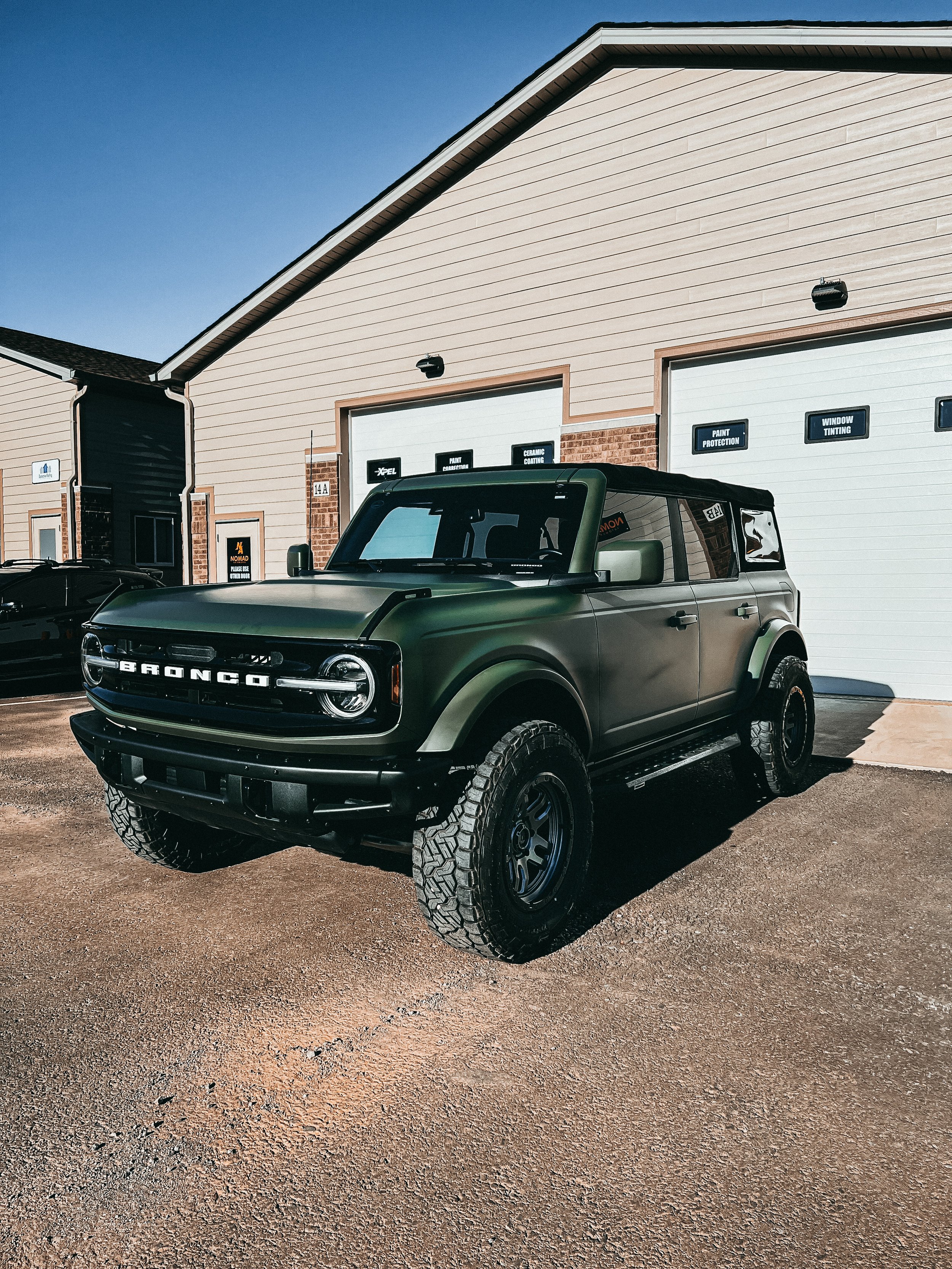 VINYL WRAPS — Nomad of Nashville