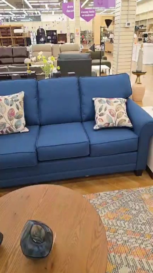 Naperville, Illinois — Wayfair Outlet
