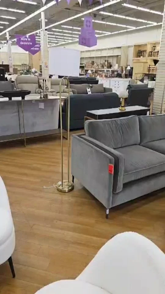 Naperville, Illinois — Wayfair Outlet