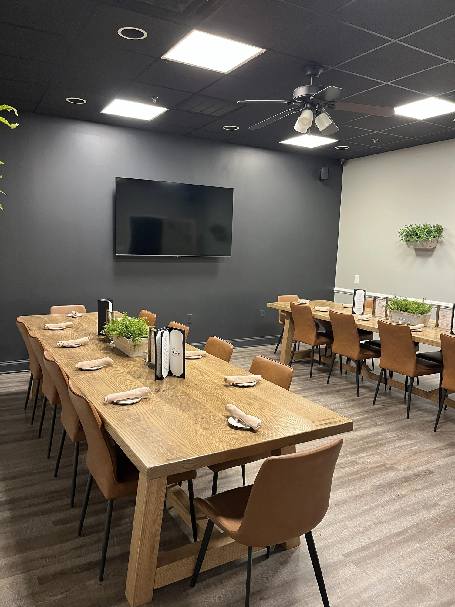 Mac's Tap & Table | Discover Local Flavors - Visit or Order Now