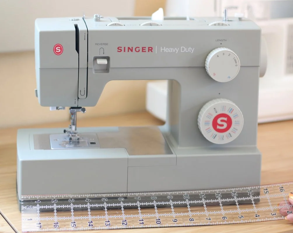 DIY Easy Sewing Machine Cover — Sewing to the Moon