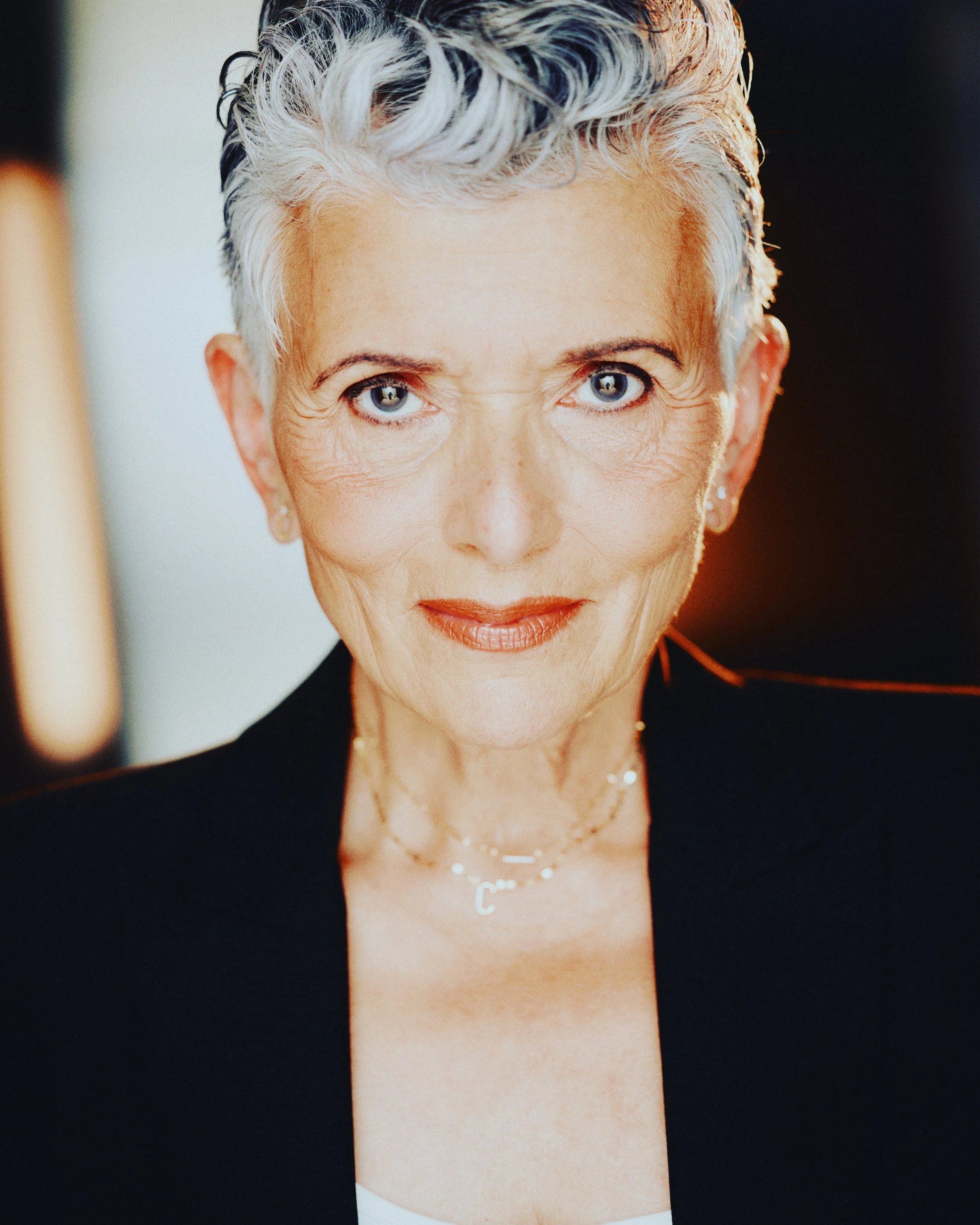 The Official Website of Carmen Delia