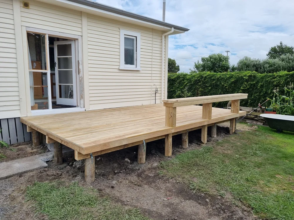 Gallery | Mark Tyson Building - Thames Coast