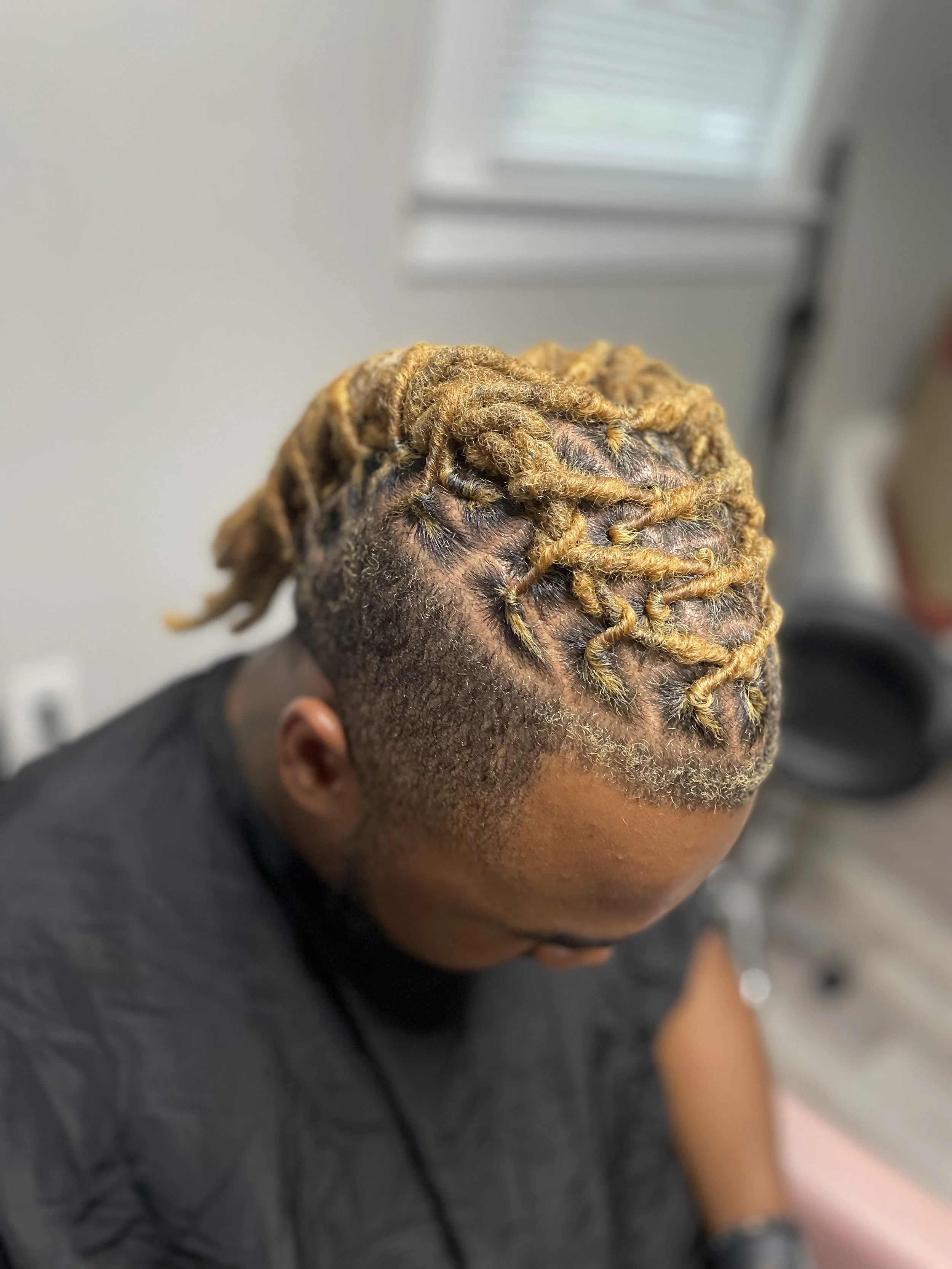 Welcome to Chlo Locs!