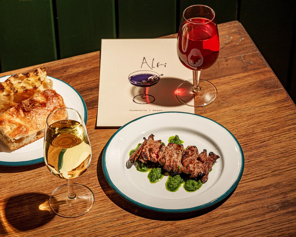 ALFI Italian Restaurant Spitalfields Market | Bar Spitalfields