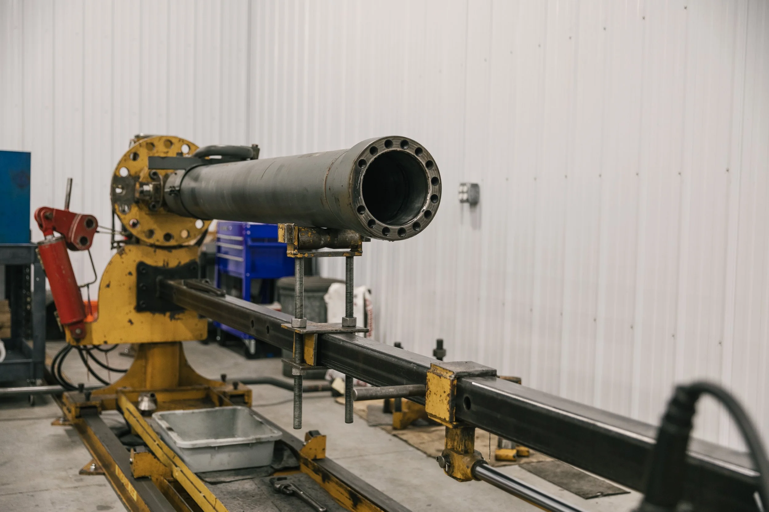 Dump Truck Hoist Cylinder Removal and Installation — Johnstown ...