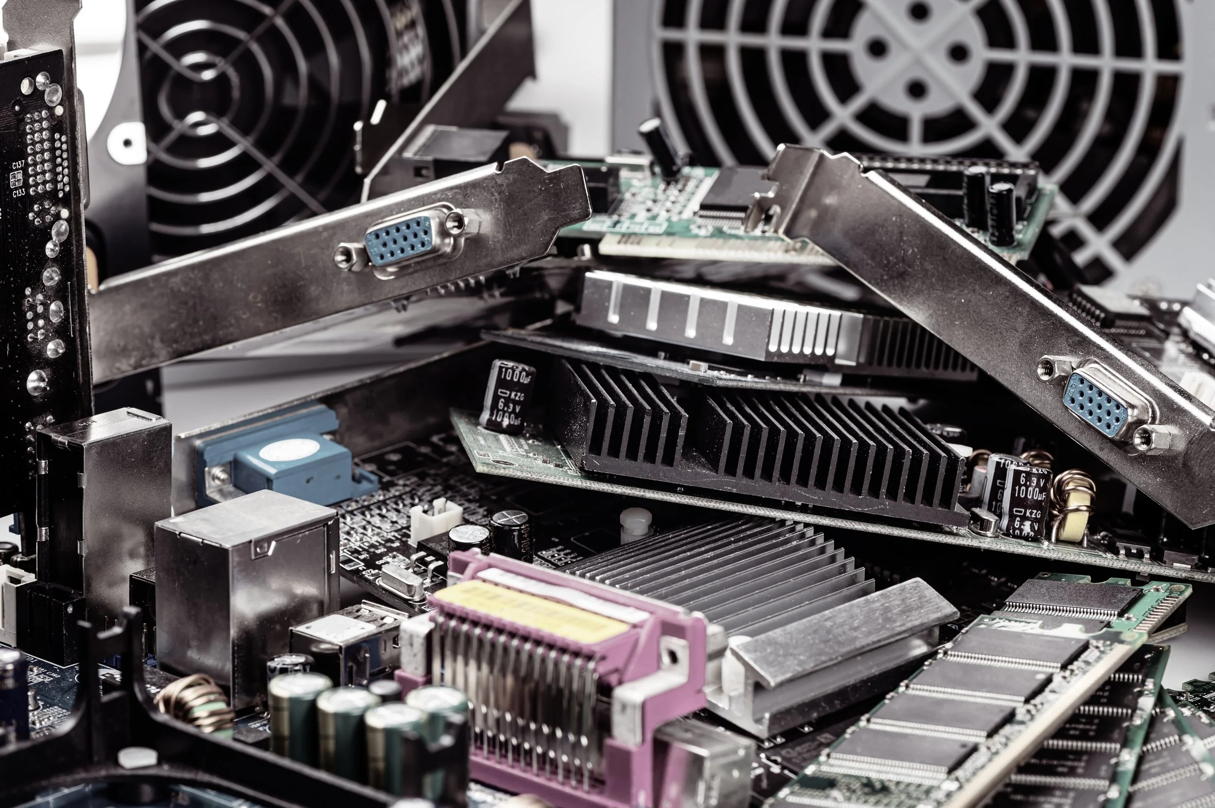 Relative Media | Creative Design & Brand Identity