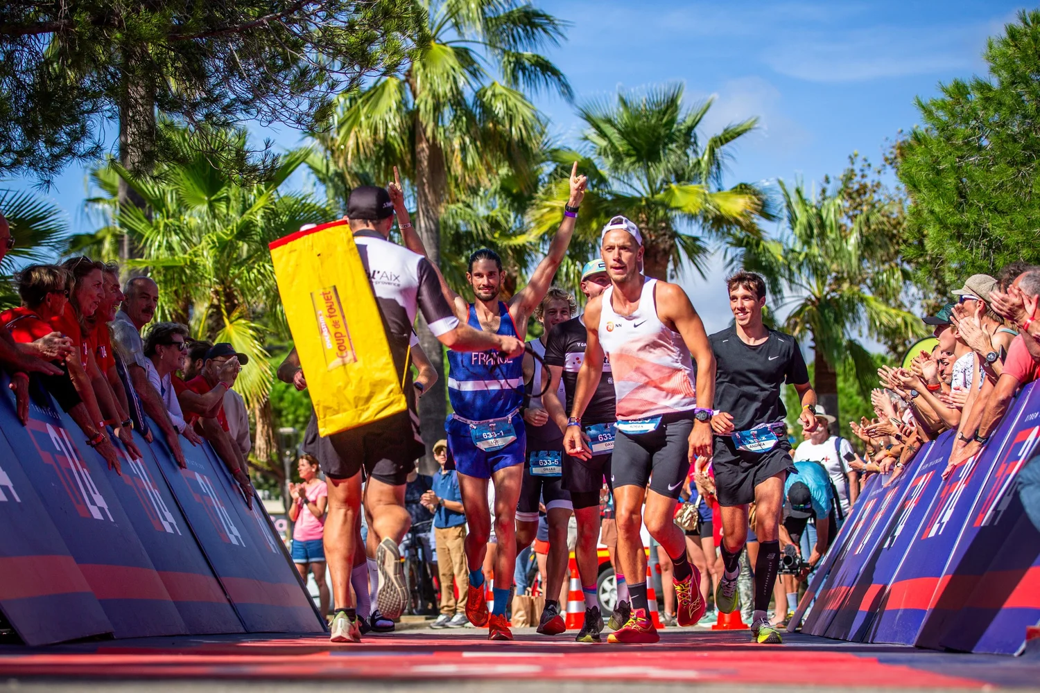 L'AVENTURE T24 — T24