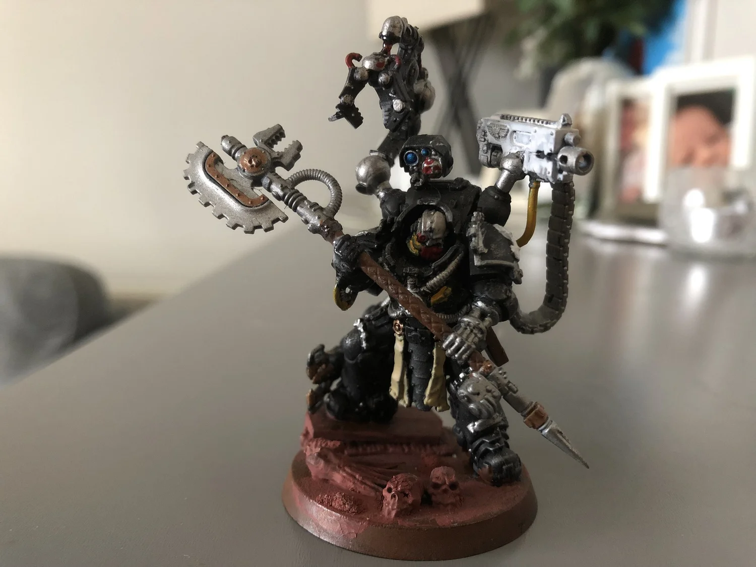 Iron Hands: Unyielding Heroes - A Comprehensive Overview of Main ...