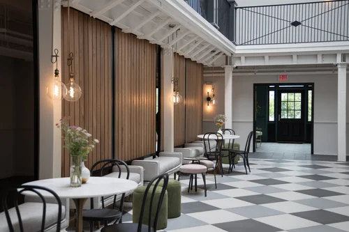 Contact — Ascend Management