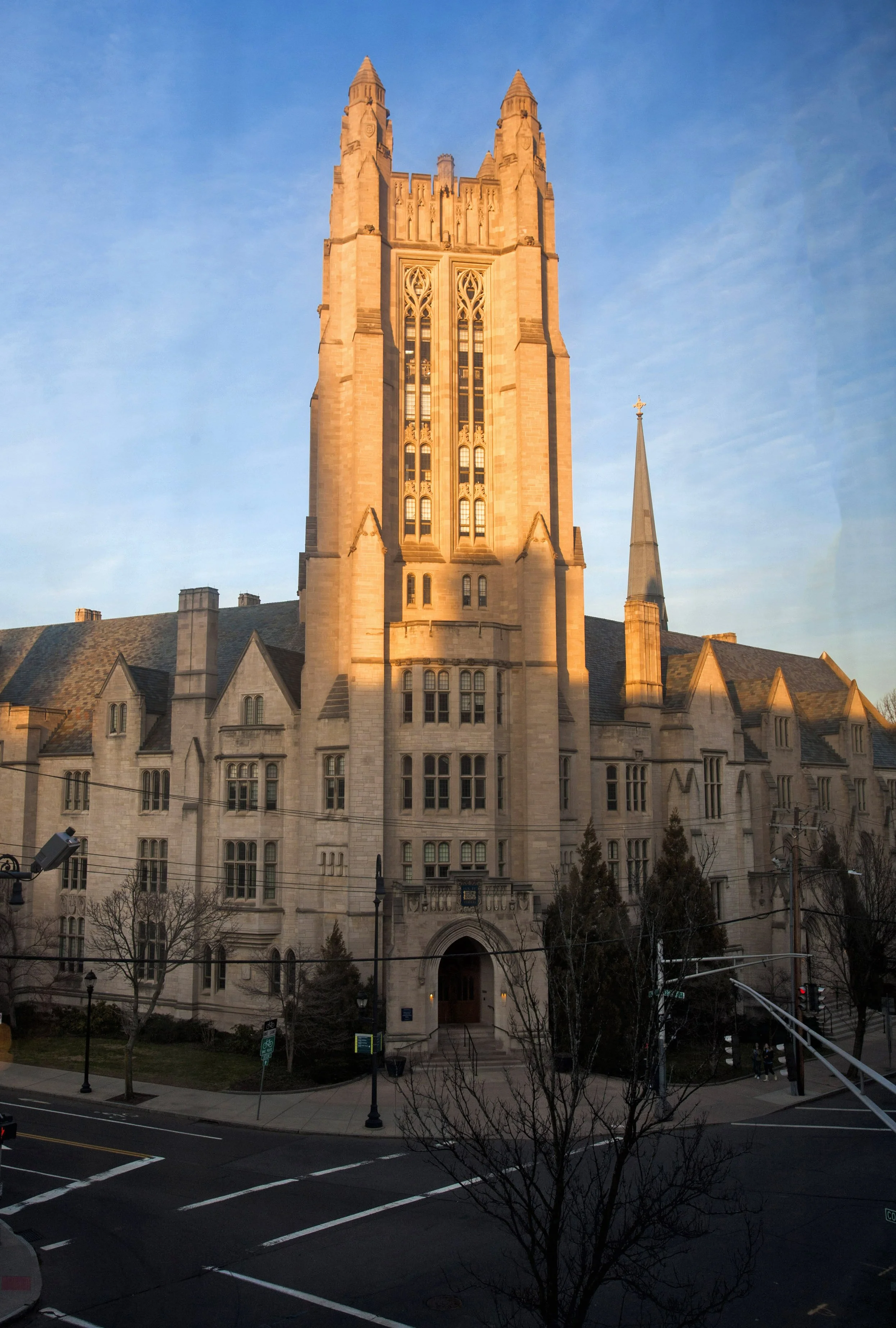 yalewomen.org
